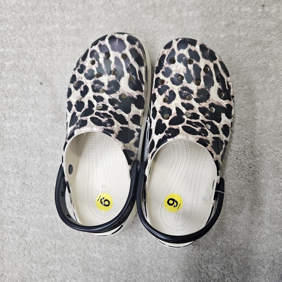 CROCS | Shoes | Crocs Leopard Baya Platform Classic Clog For Women ...